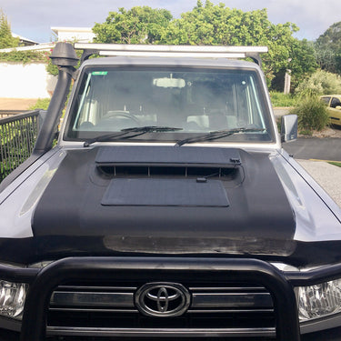 Toyota Land Cruiser 70 Series Lensun 65W Bonnet Solar Panel – LensunSolar